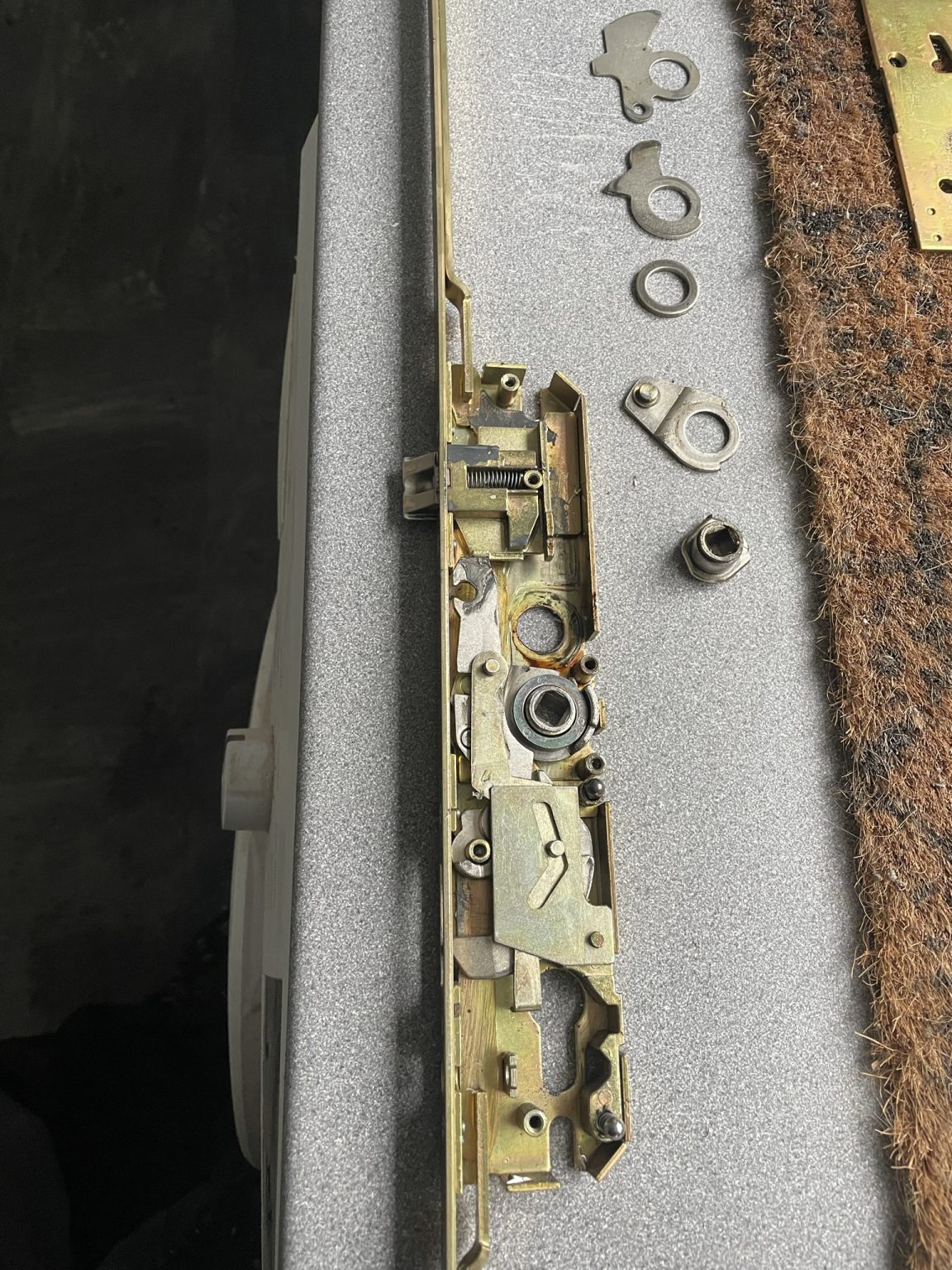 Multipoint locking mechanisms explained | LS Locksmiths Nottingham